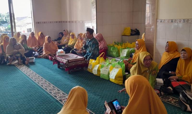 Kolaborasi Lazismu UMLA-PRA Sedayulawas Tasyaruf Zakat - Tabloid Mata Hati