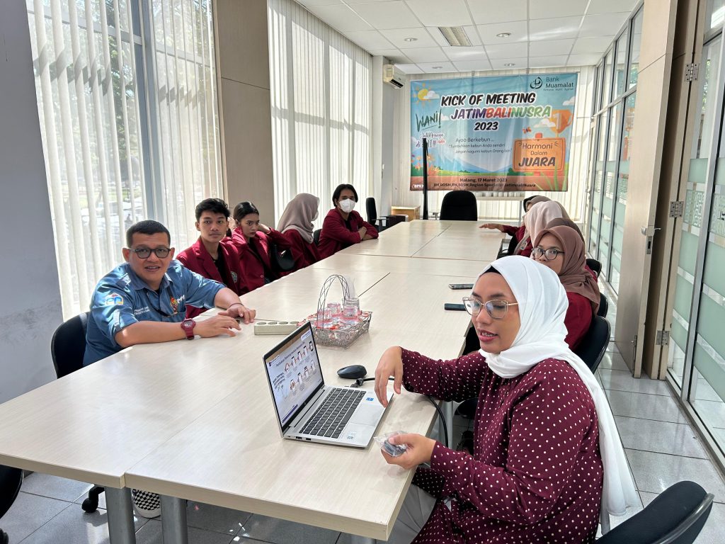Dua Belas Mahasiswa EP UMM Kelas Profesional Perbankan-Fintech Syariah ...