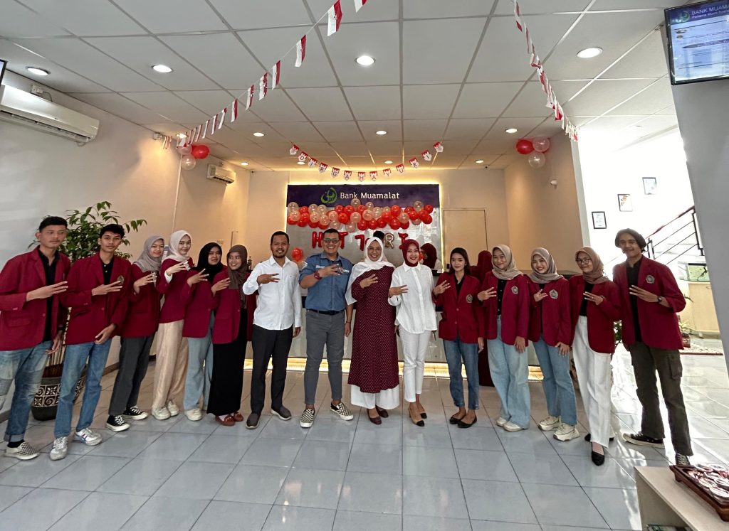 Dua Belas Mahasiswa EP UMM Kelas Profesional Perbankan-Fintech Syariah ...